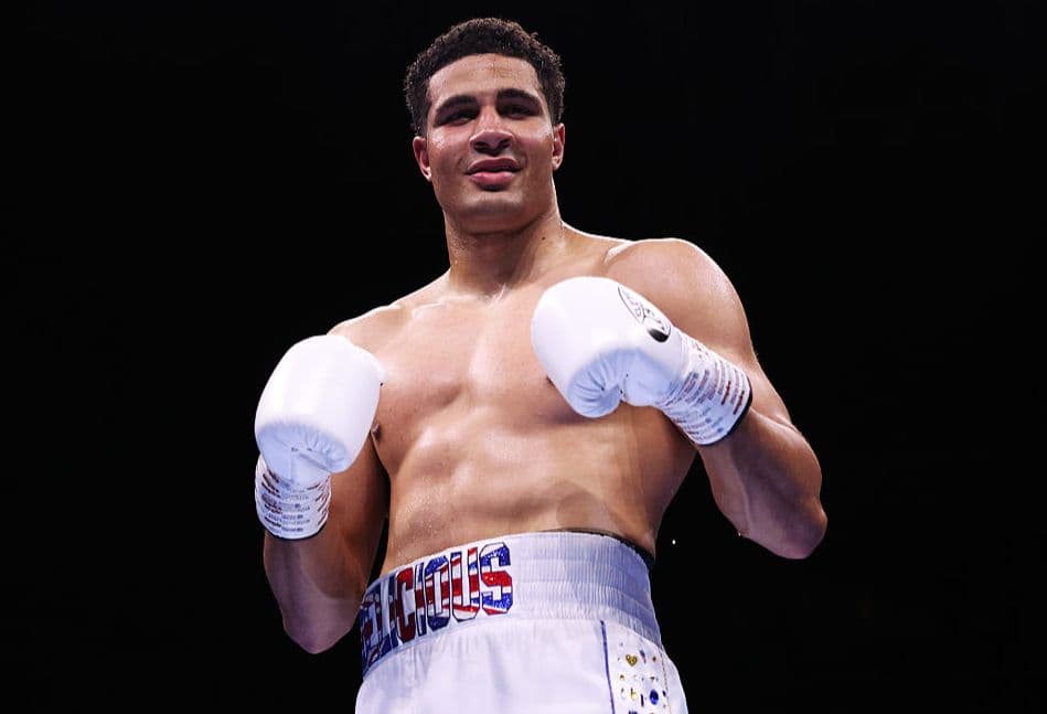 Delicious Orie Announces Shock Retirement From Boxing After Just One ...