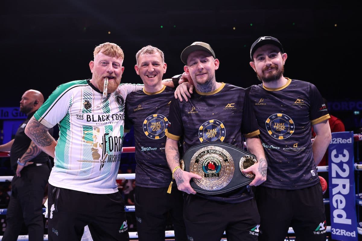 Photos: Anthony Cacace Batters, Stops Leigh Wood in Nine