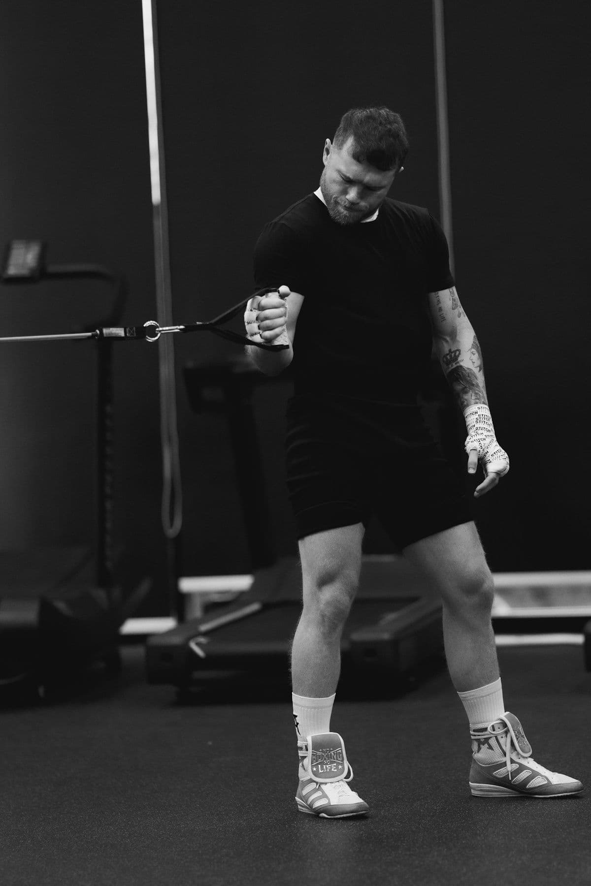 Photos: Canelo Alvarez Grinds in Riyadh For Scull