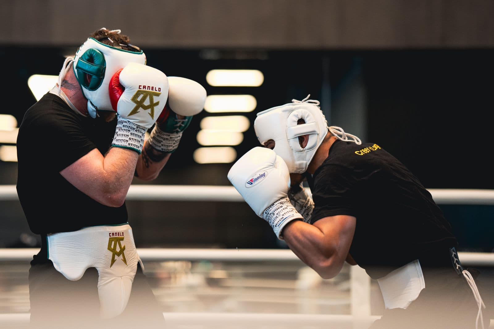 Photos: Canelo Alvarez Grinds in Riyadh For Scull