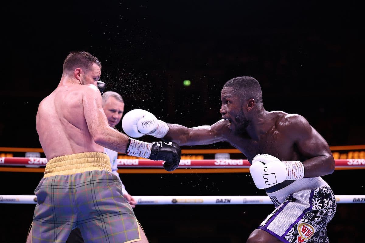 Photos: Ekow Essuman Shocks Josh Taylor With Decision Win